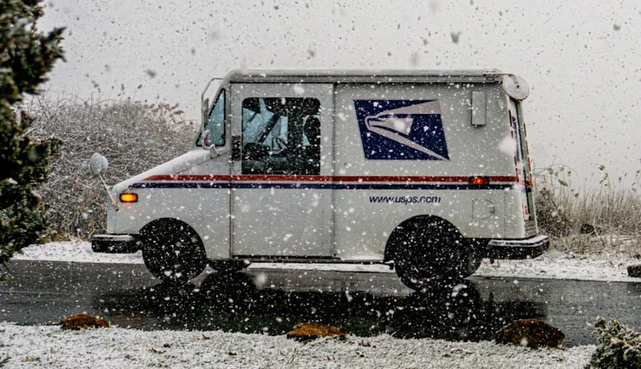 The 5 Steps to Take After an Accident with a Delivery Vehicle